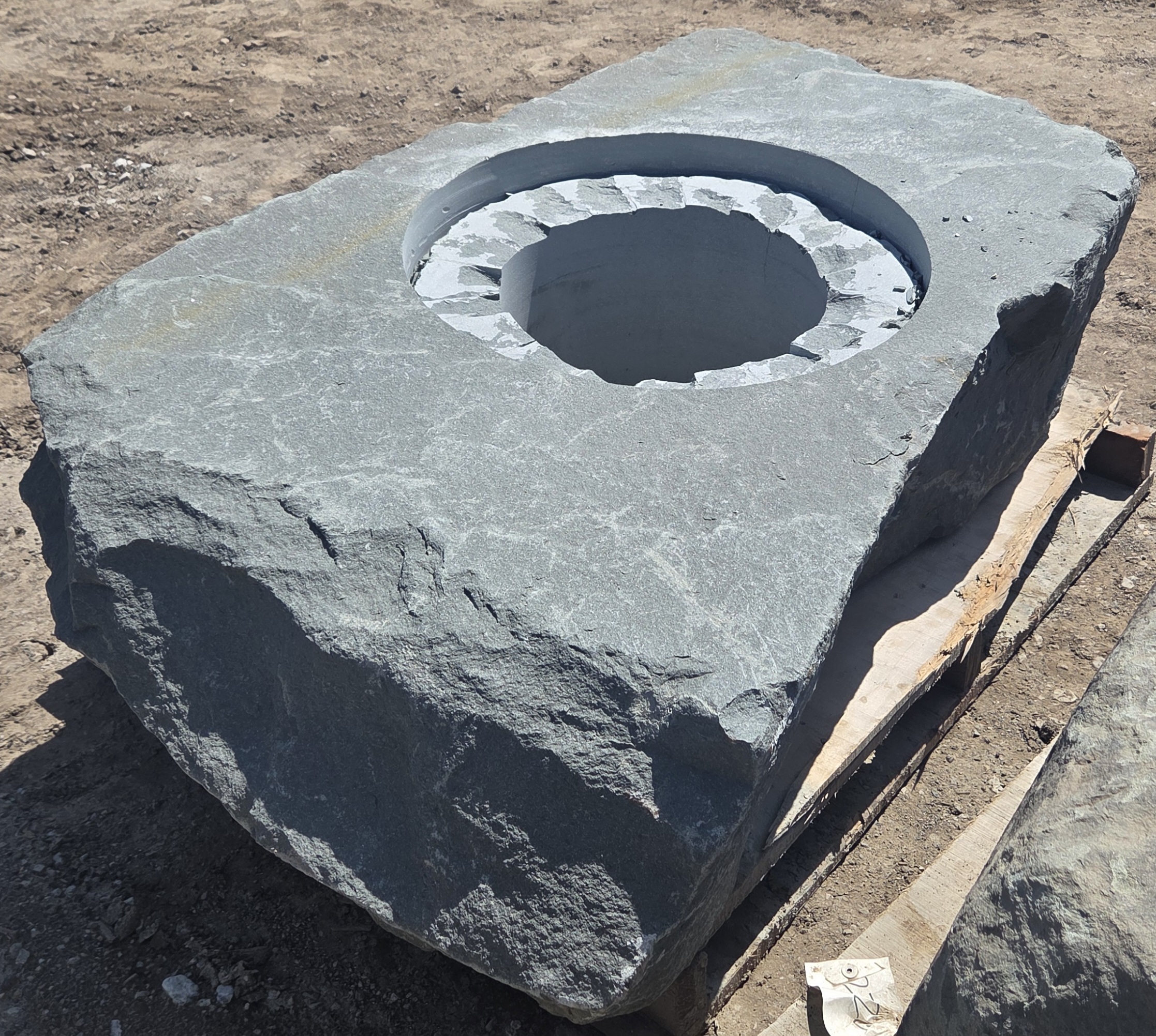 1700CXL XL Fireboulder – Fireboulder.com | Natural Stone, Fire Pits, Fireplaces and more